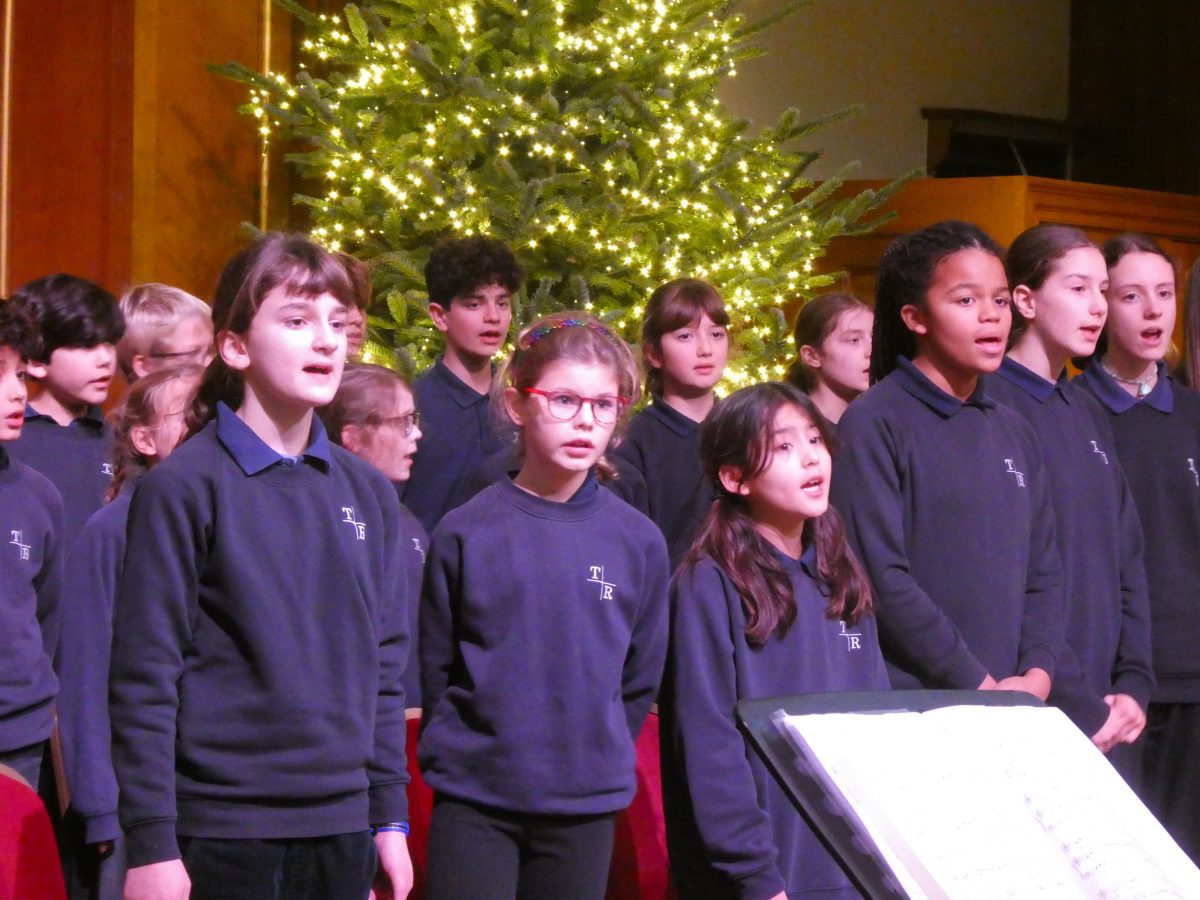 Coram Christmas Carol Concert – Trevor-Roberts School