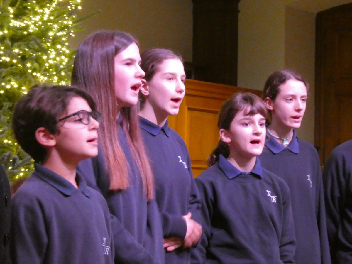Coram Christmas Carol Concert – Trevor-Roberts School